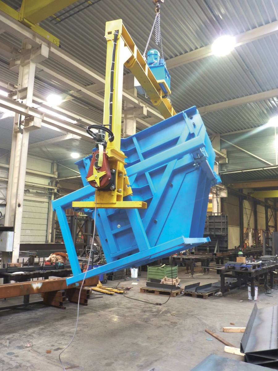 Construx On-Site • Lifting, Tilting and Turning Equipment